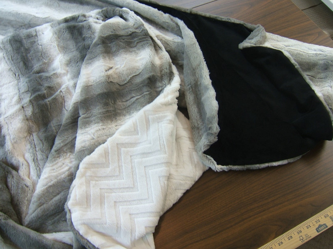 Cuddle Throw, Ultra Plush Throw, Cozy Soft Cuddly Quilt, Shannon ...