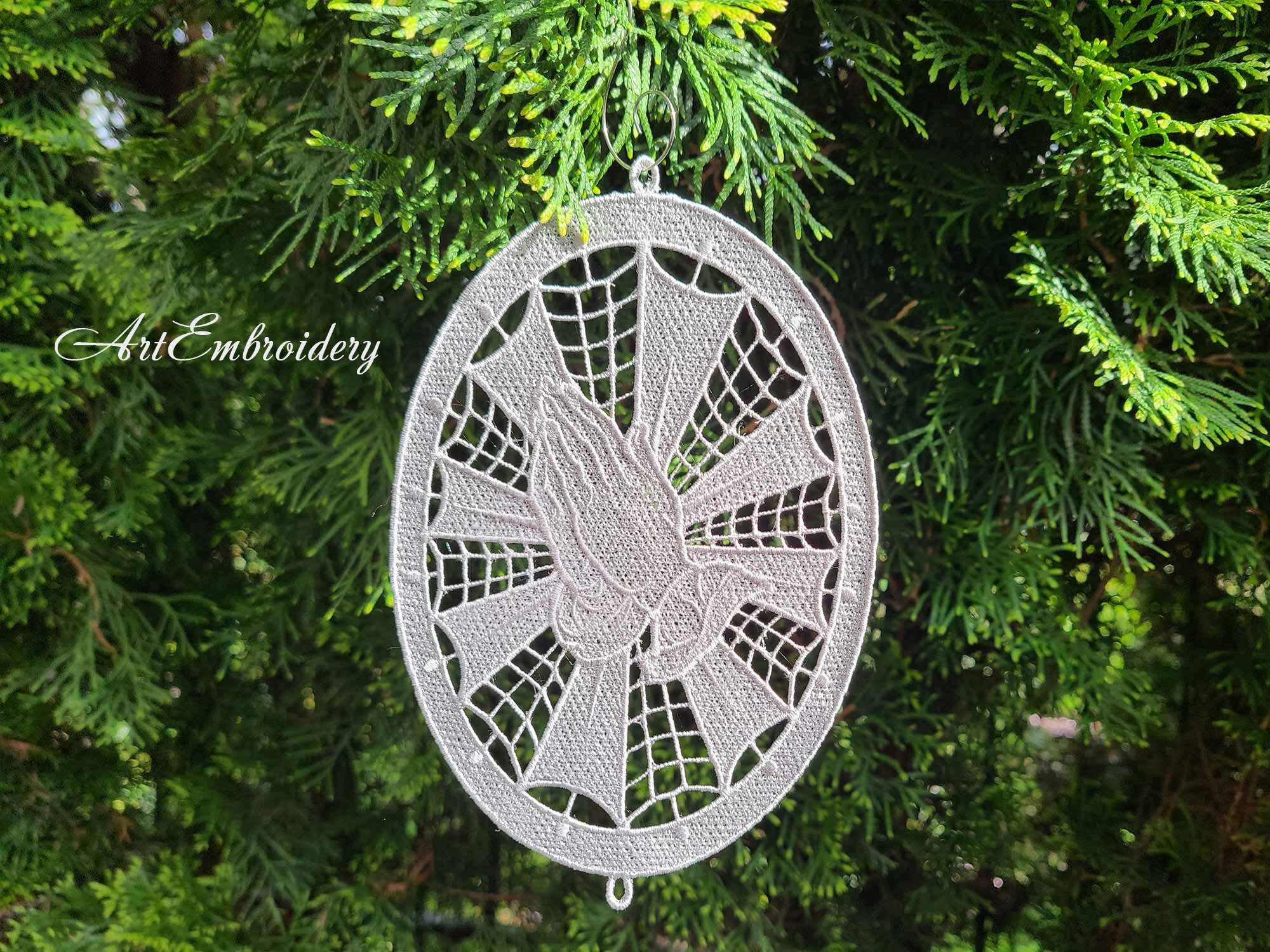 FSL Praying Hands Medallion: Christian Lace Embroidery Design (digital ...