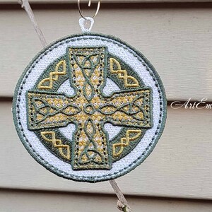 FSL Celtic Cross Machine Embroidery Design: Irish Knotwork (4x4, 5x7 ...