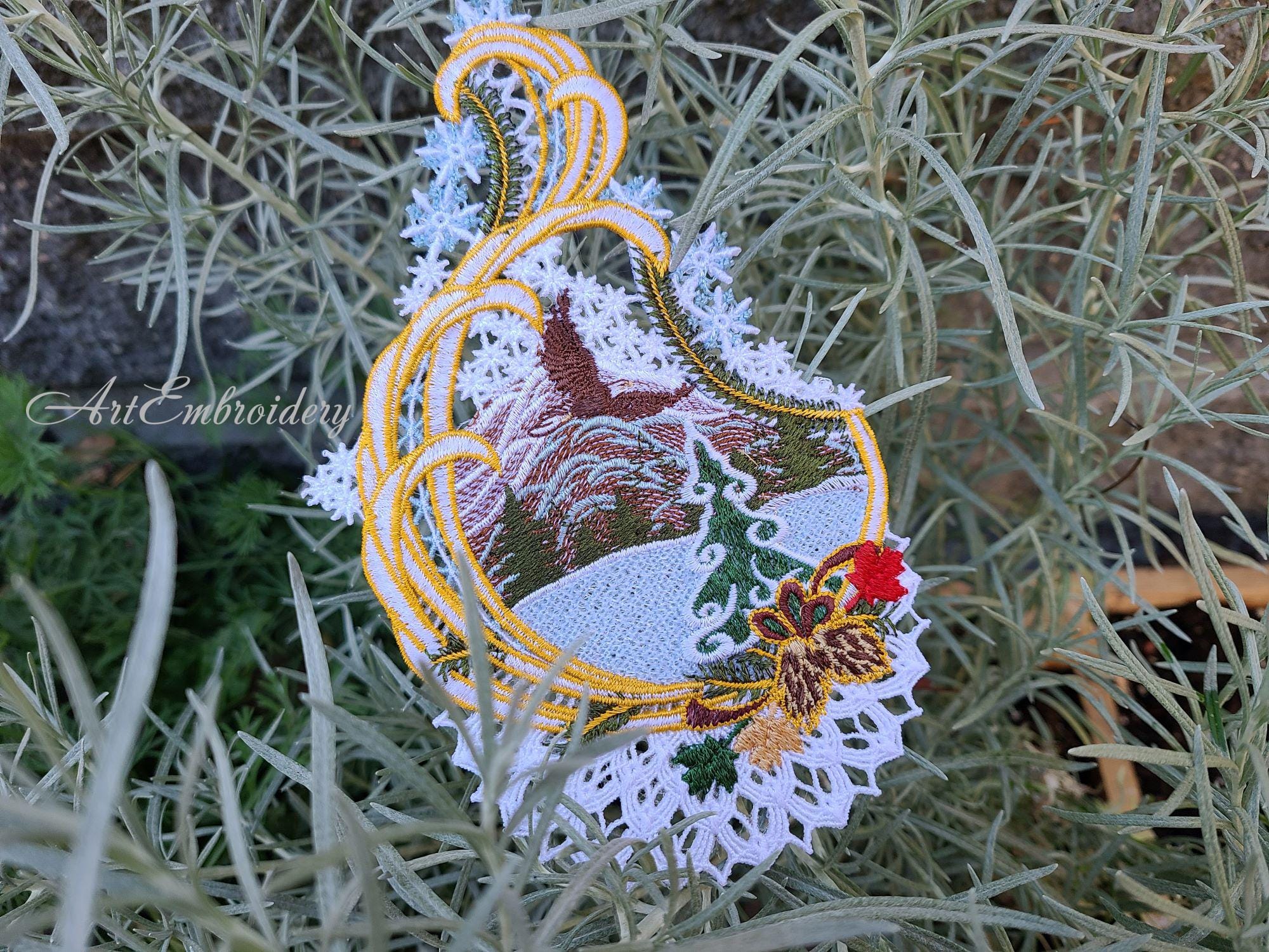FSL Mountain Scenery Ornament: Machine Embroidery Lace Design (6x8 ...