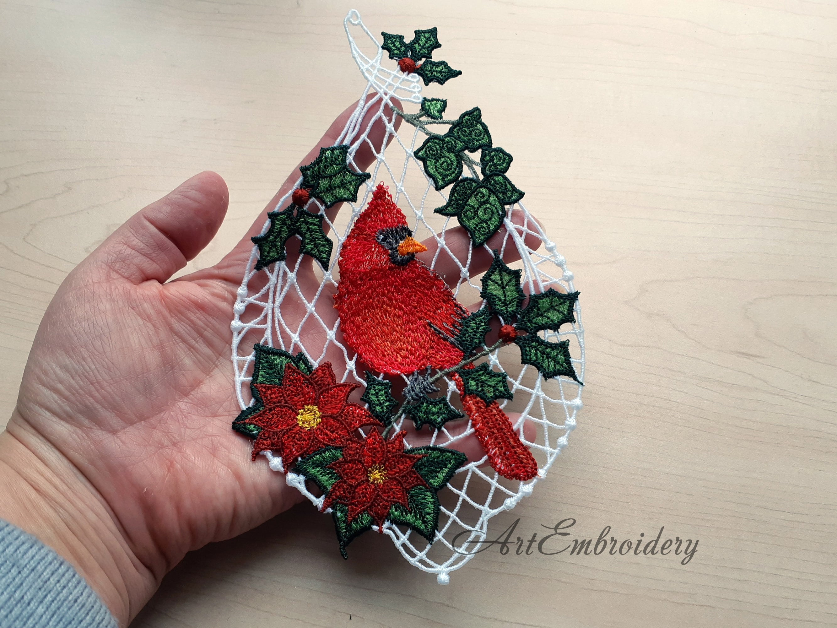 FSL Cardinal Machine Embroidery Freestanding Lace Christmas Bird Design ...