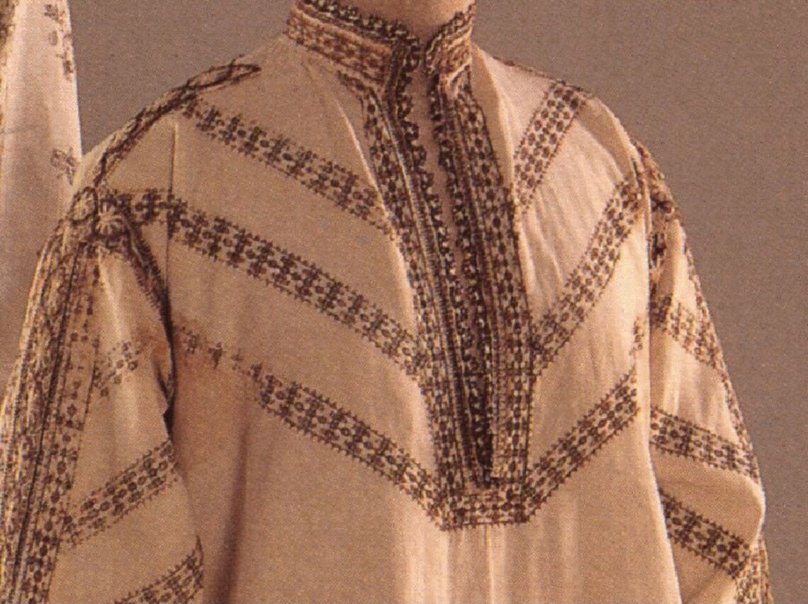 Blackwork for Elizabethan Style 16th Century Woman's Chemise - Machine ...