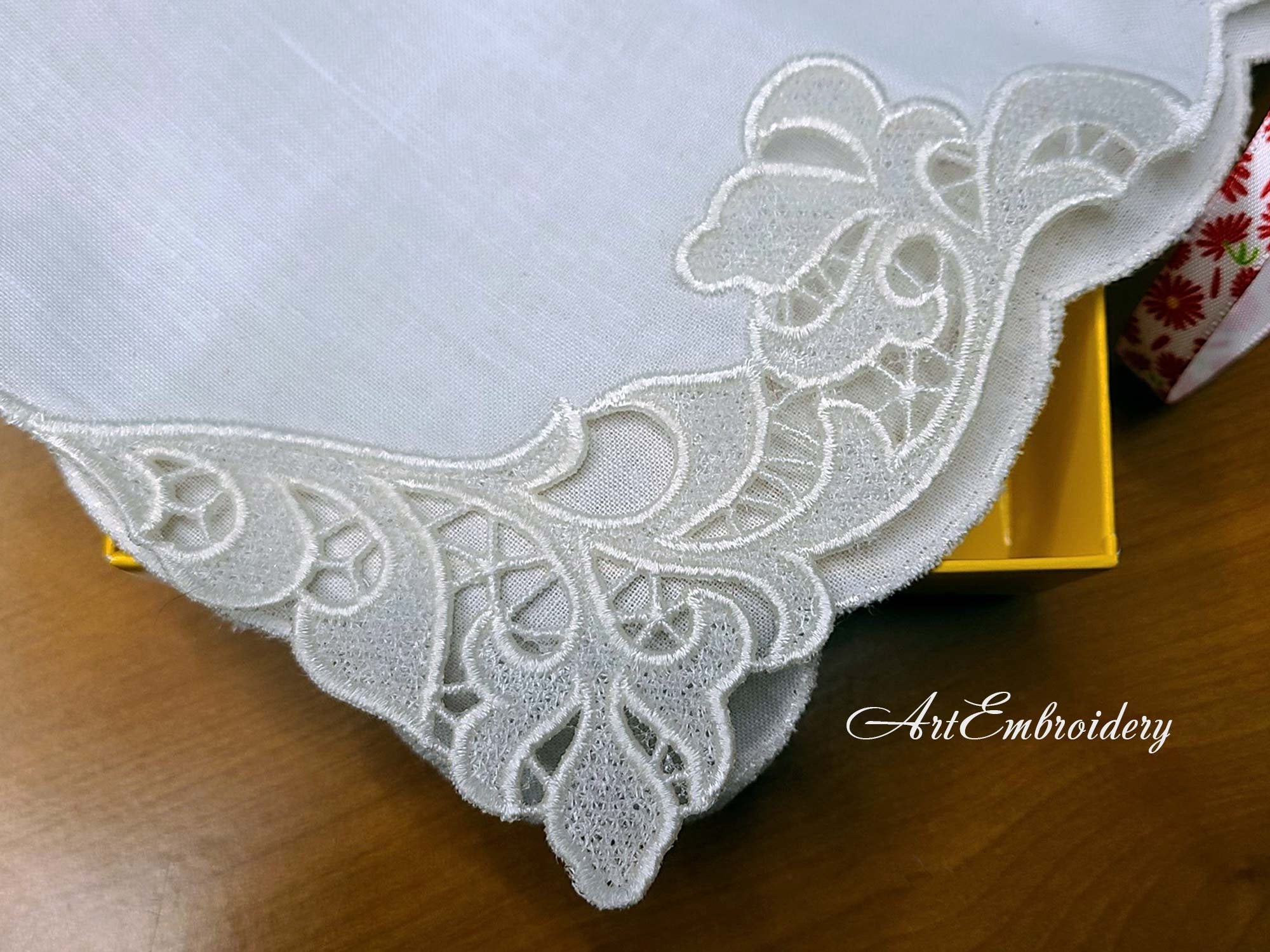 Lace Corner Design
