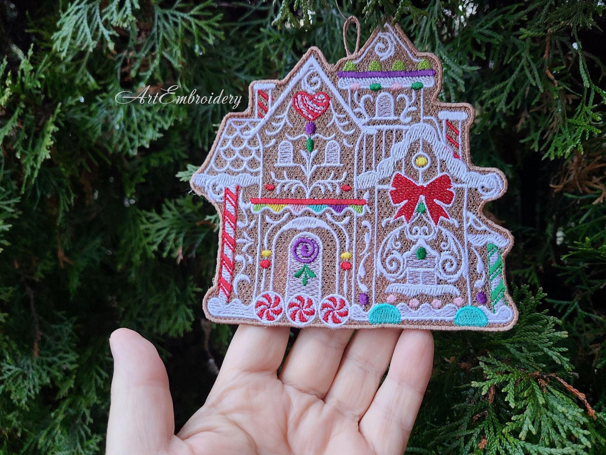FSL Gingerbread House Machine Embroidery Design: Heirloom Ornament ...