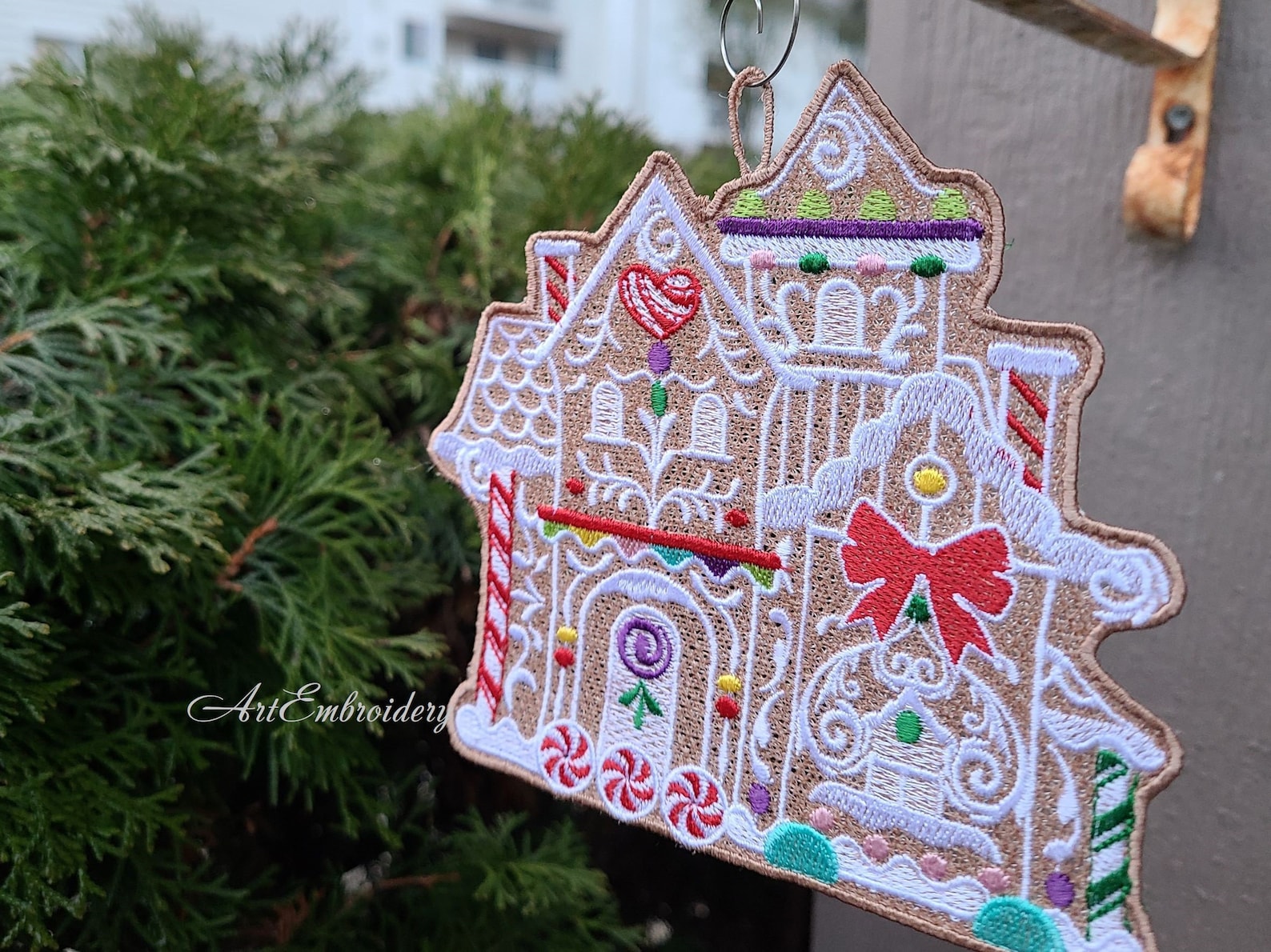 FSL Gingerbread House Machine Embroidery Design: Heirloom Ornament ...