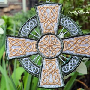 FSL Celtic Cross Embroidery Design: Norse Knot Suncatcher (4x4, 5x7 ...