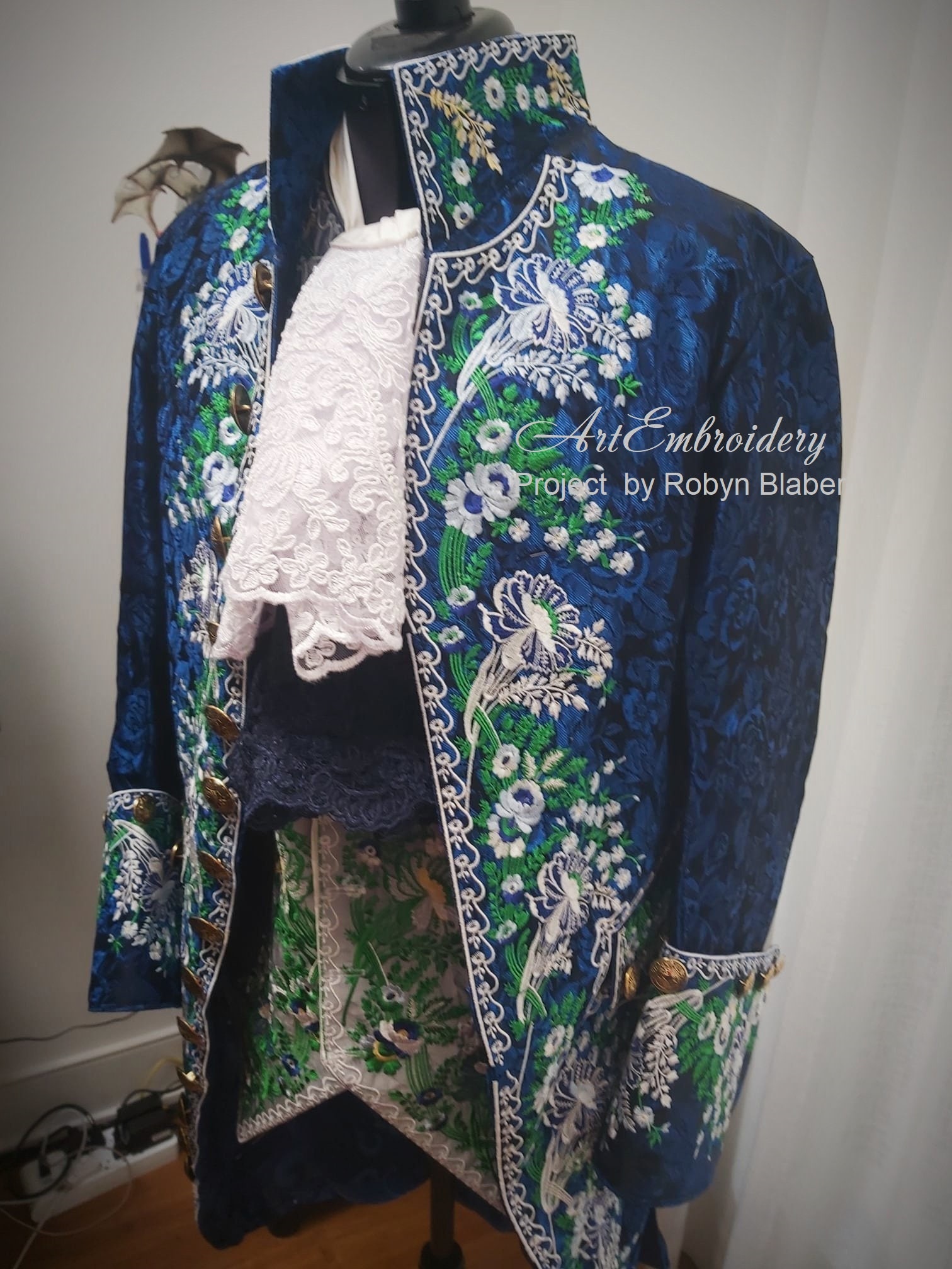Floral Frock Coat Machine Embroidery Designs: 18th Century English Suit ...