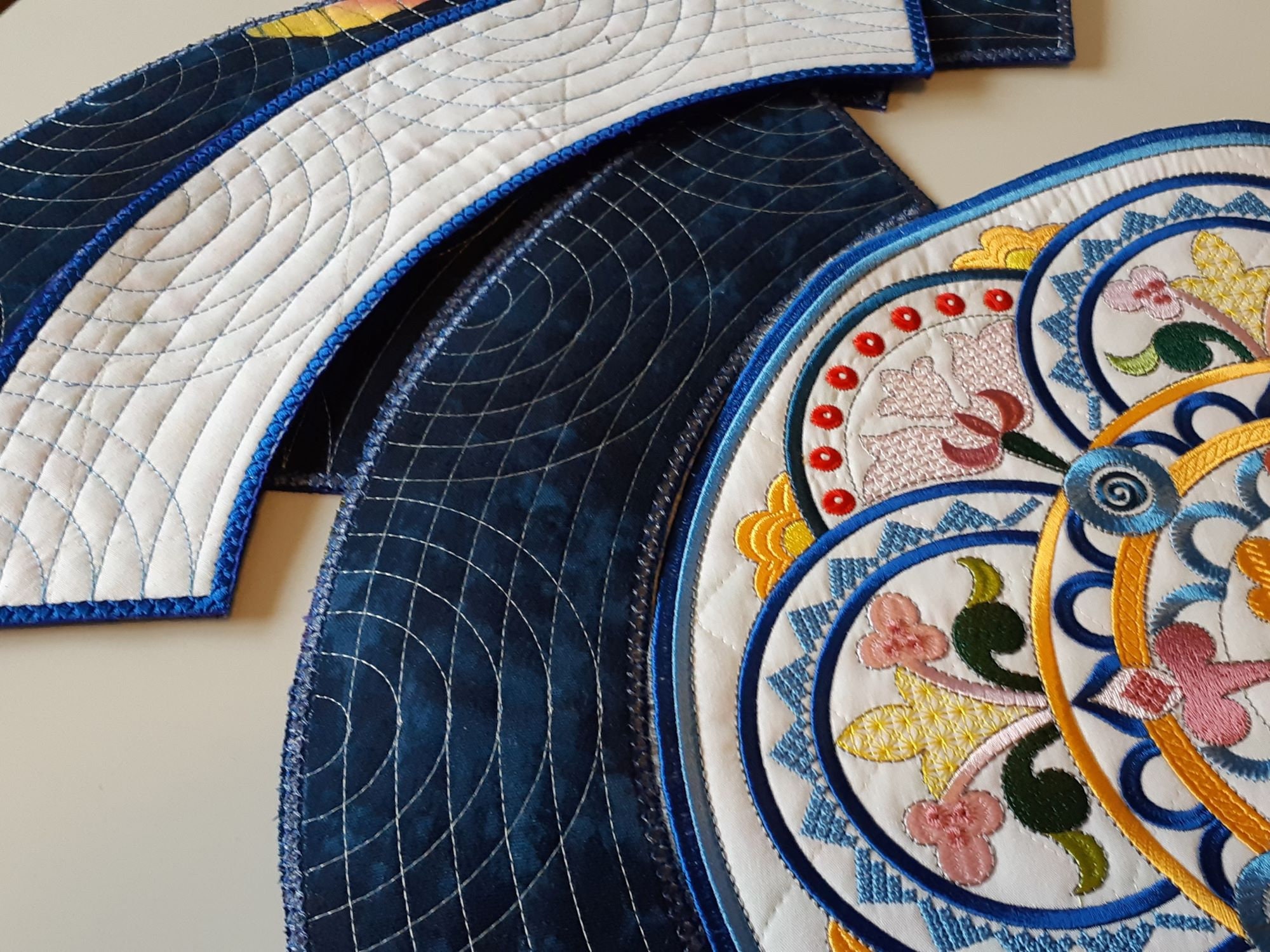 Plain Table Centerpiece Machine Embroidery ITH Project - Etsy