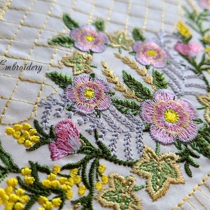 Elizabethan Flowers Open Wreath Motifs, Strait and Curved Borders ...