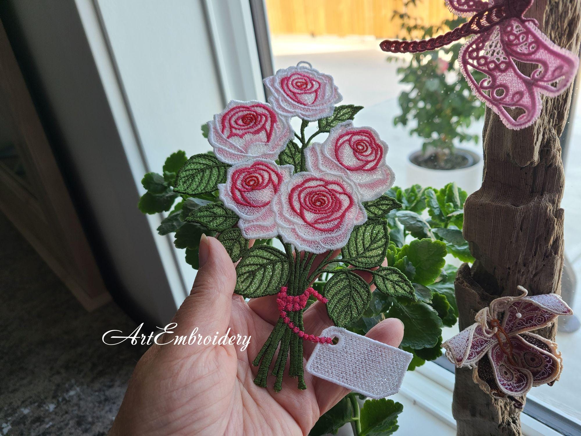 FSL Rose Bouquet Machine Embroidery Design: ITH Flower Lace (5x7, 6x8 ...