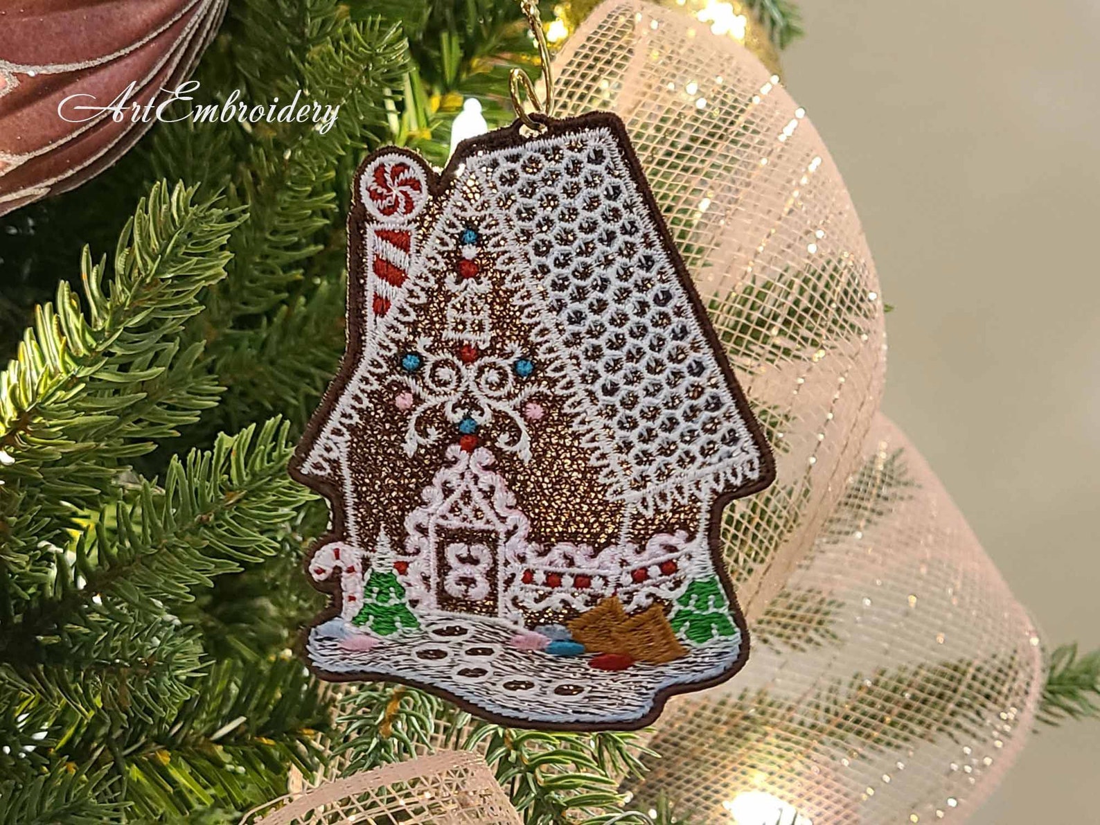 FSL Chocolate Gingerbread House: Machine Embroidery Lace Design (4x4 ...