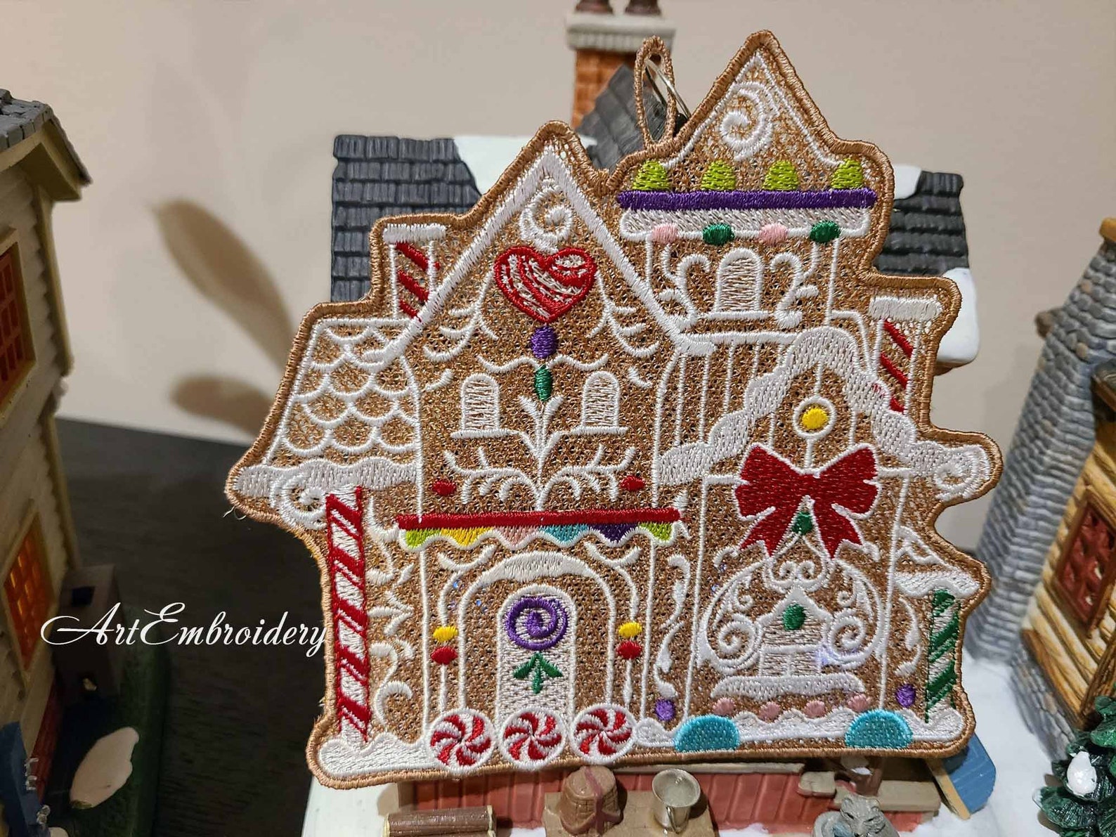 FSL Gingerbread House Machine Embroidery Design: Heirloom Ornament ...