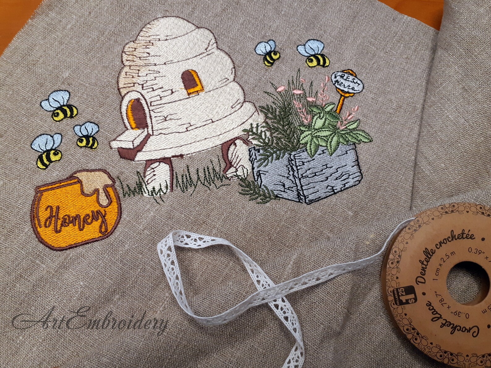 Honey Bee Hive Machine Embroidery Designs (4x4 to 6x10" Hoop) - Etsy