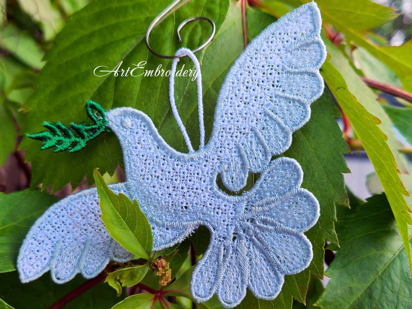 FSL Dove Machine Embroidery Design: Lace Ornament, Pendant (4x4", 5x5 ...