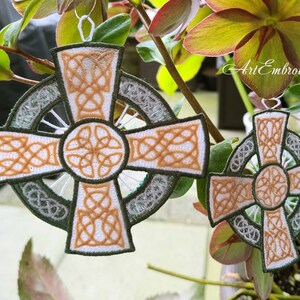 FSL Celtic Cross Embroidery Design: Norse Knot Suncatcher (4x4, 5x7 ...