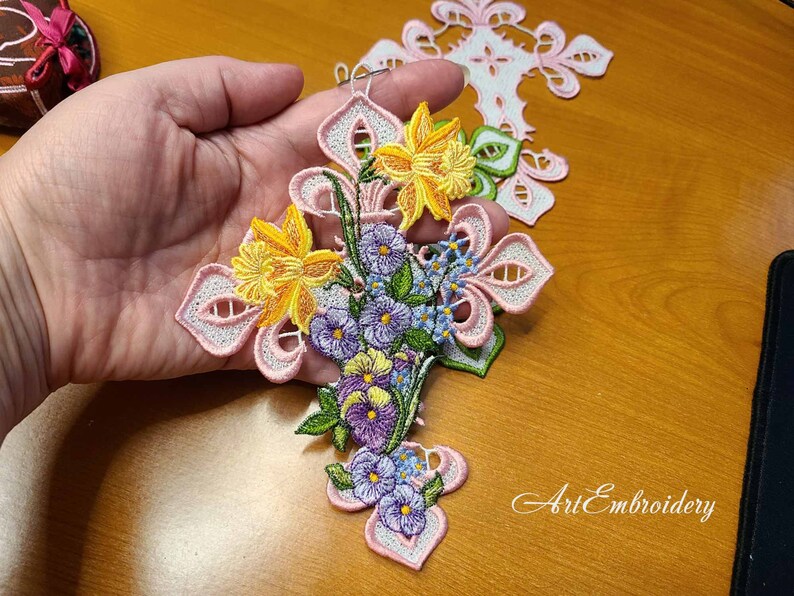 FSL Spring Flowers Cross: Machine Embroidery Design (digital Download ...
