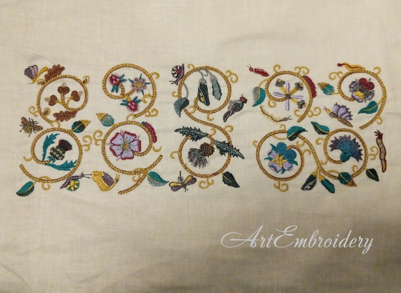 Elizabethan Scrolls Machine Embroidery Designs: 16th Century Doll ...