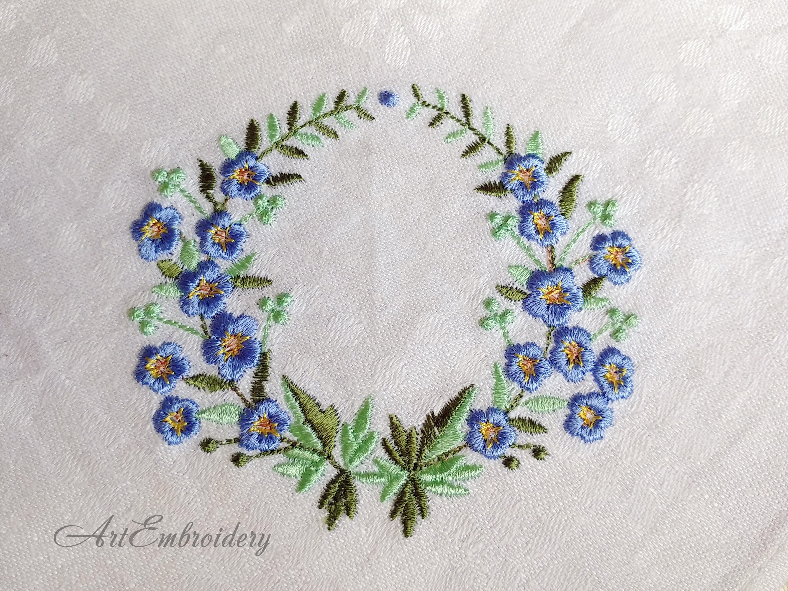 Forget-me-not Wreath Machine Embroidery Designs Set in Two Sizes for ...