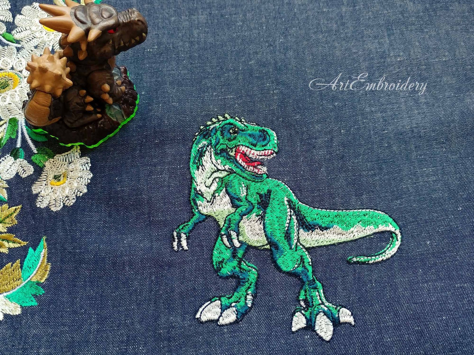 Tyrannosaurus - Machine Embroidery Dinosaur Design in 2 Sizes for Hoop ...