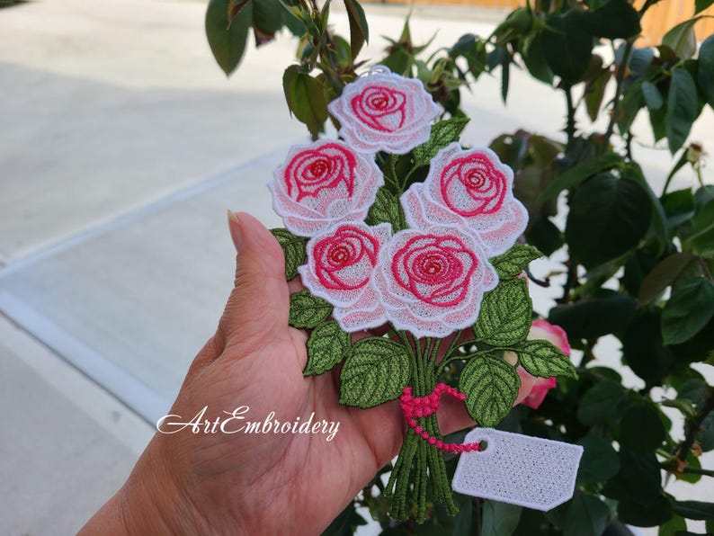FSL Rose Bouquet Machine Embroidery Design: ITH Flower Lace (5x7, 6x8 ...