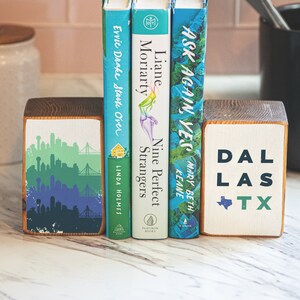 Wood Bookends With Dallas Texas Retro Skyline Silhouette - Etsy