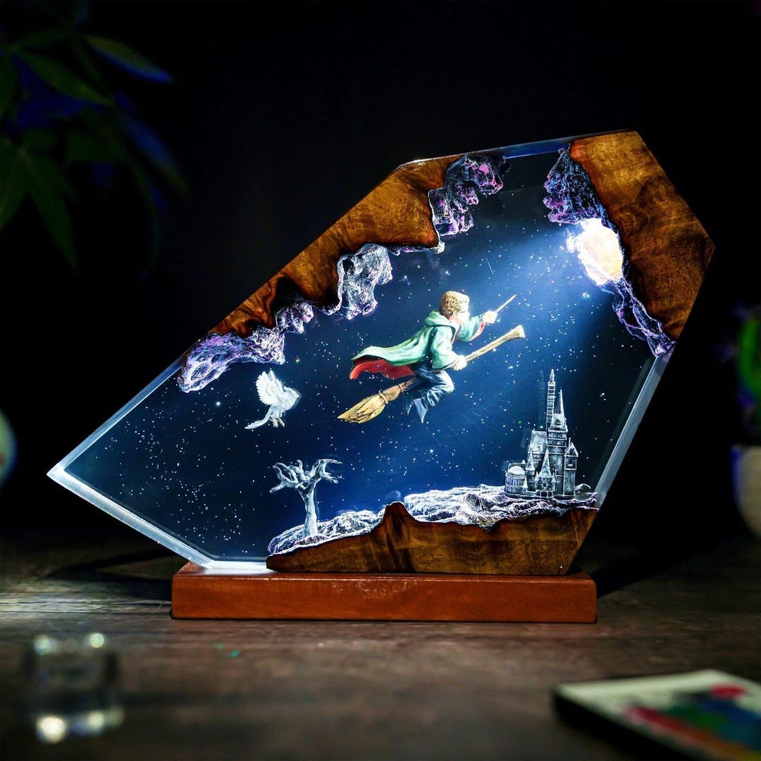 Harry Potter Hedwig Resin Lamp LED Night Light Hogwarts Castle Flying ...