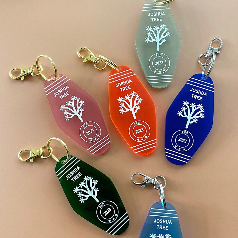 Vintage Hotel Keychain - Etsy