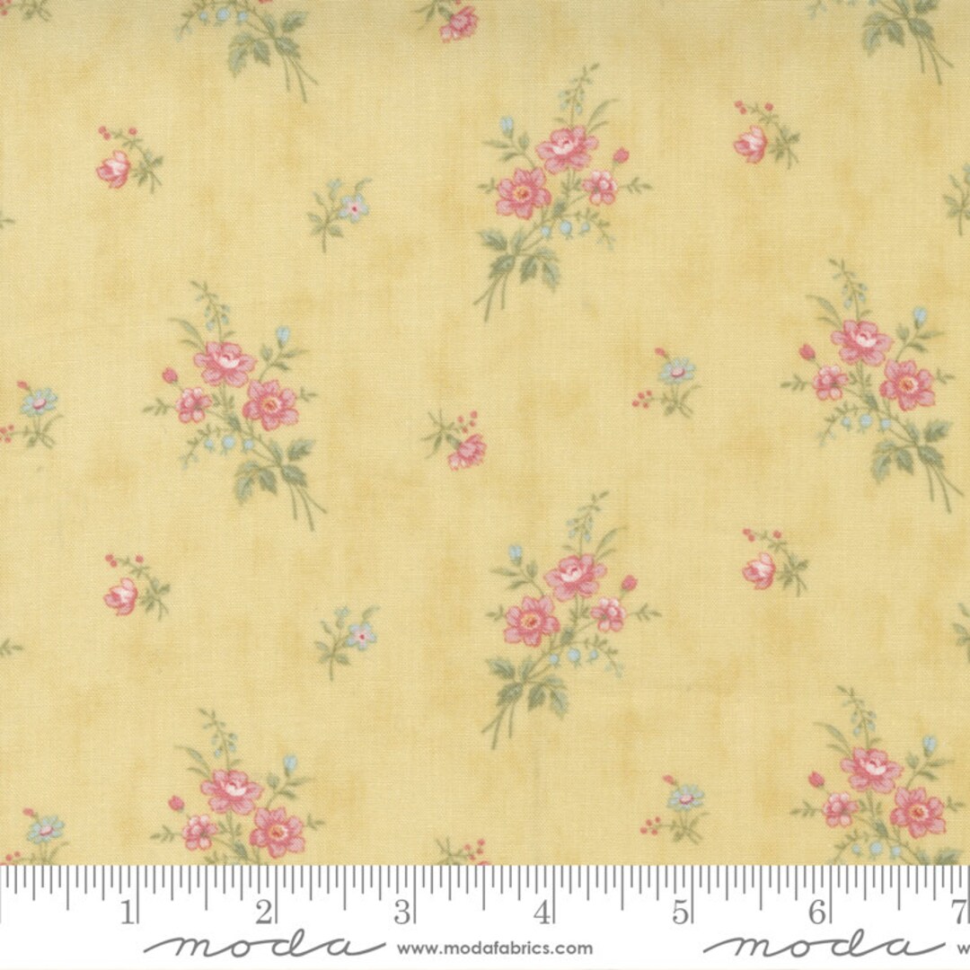 FAT QUARTER Promenade Floral Bouquet Sunshine Yellow - 3 Sisters for ...