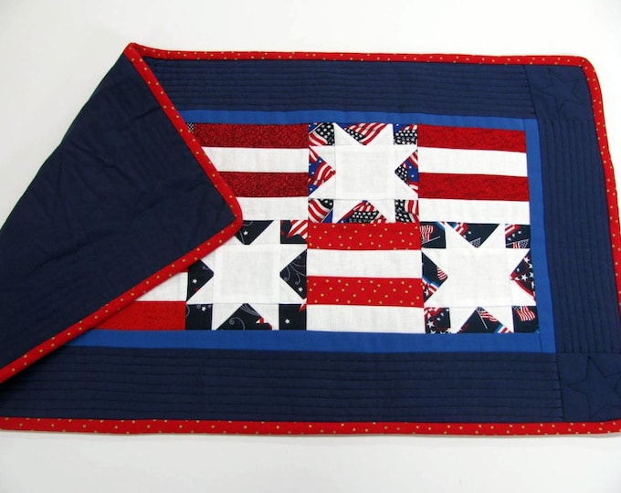 Patriotic Quilted Table Runner / Fourth of July / Americana - Etsy