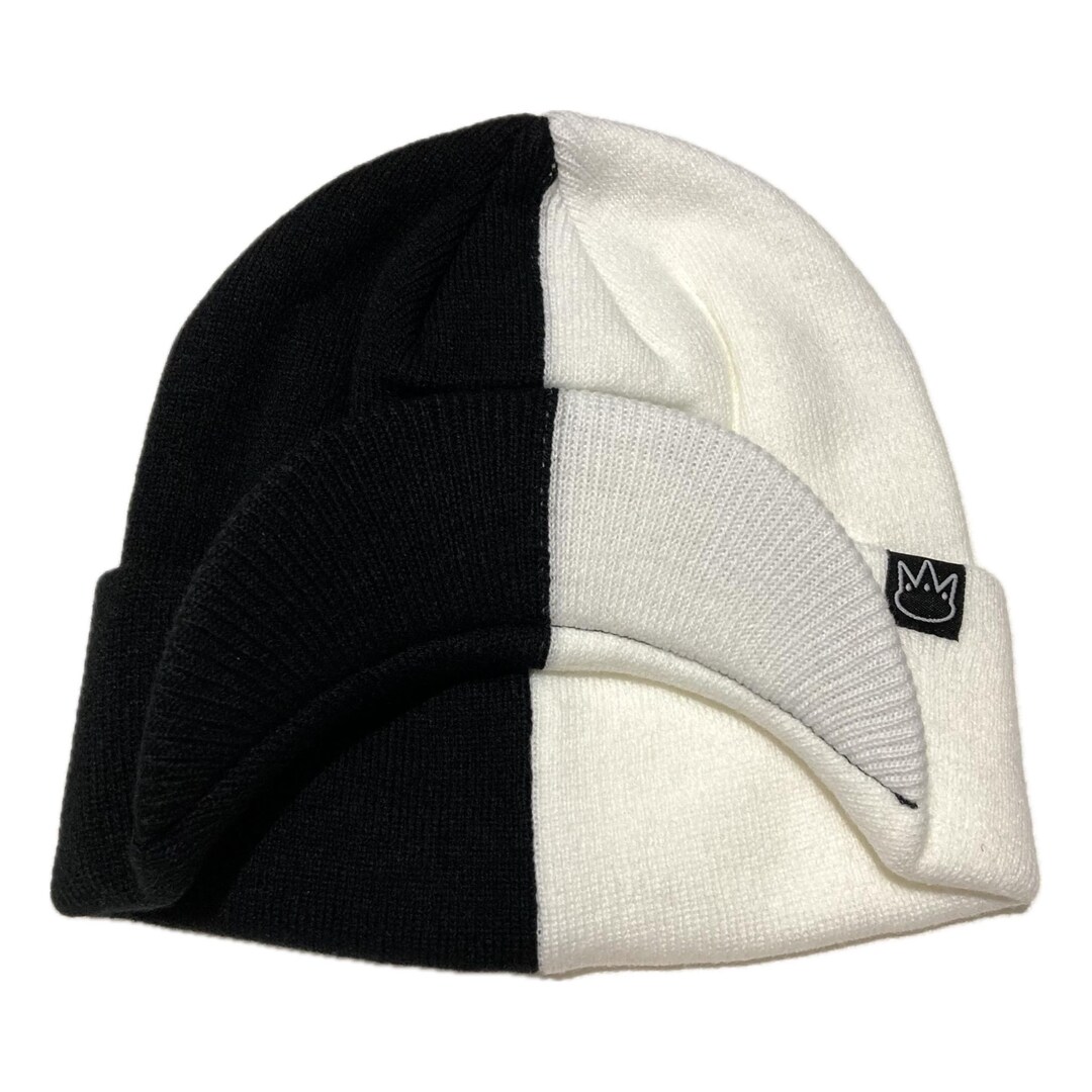 Bonnet à bord en tricot bicolore - Casquette fendue noire et blanche ...