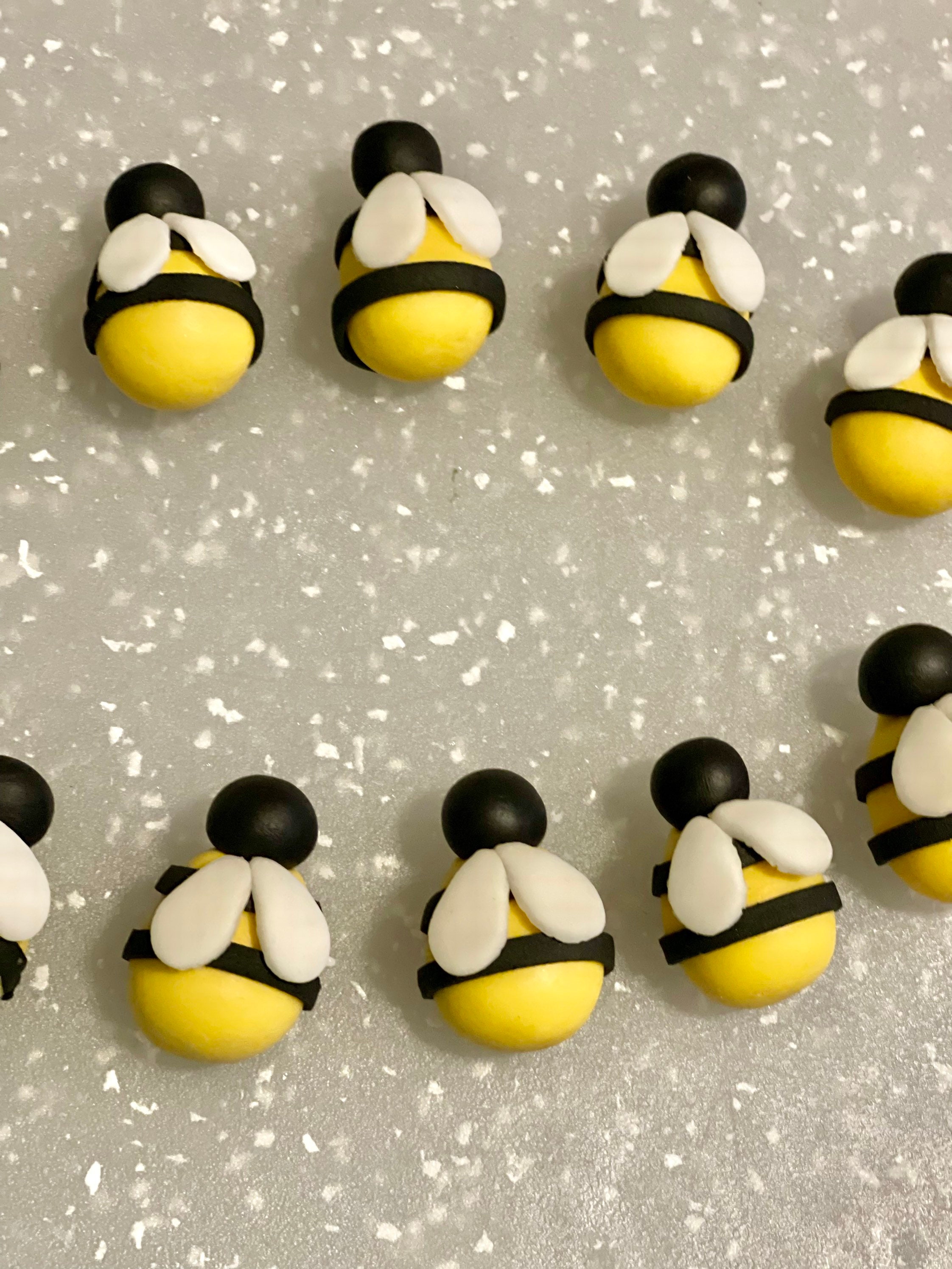 Fondant Bee Cupcake Toppers - Etsy
