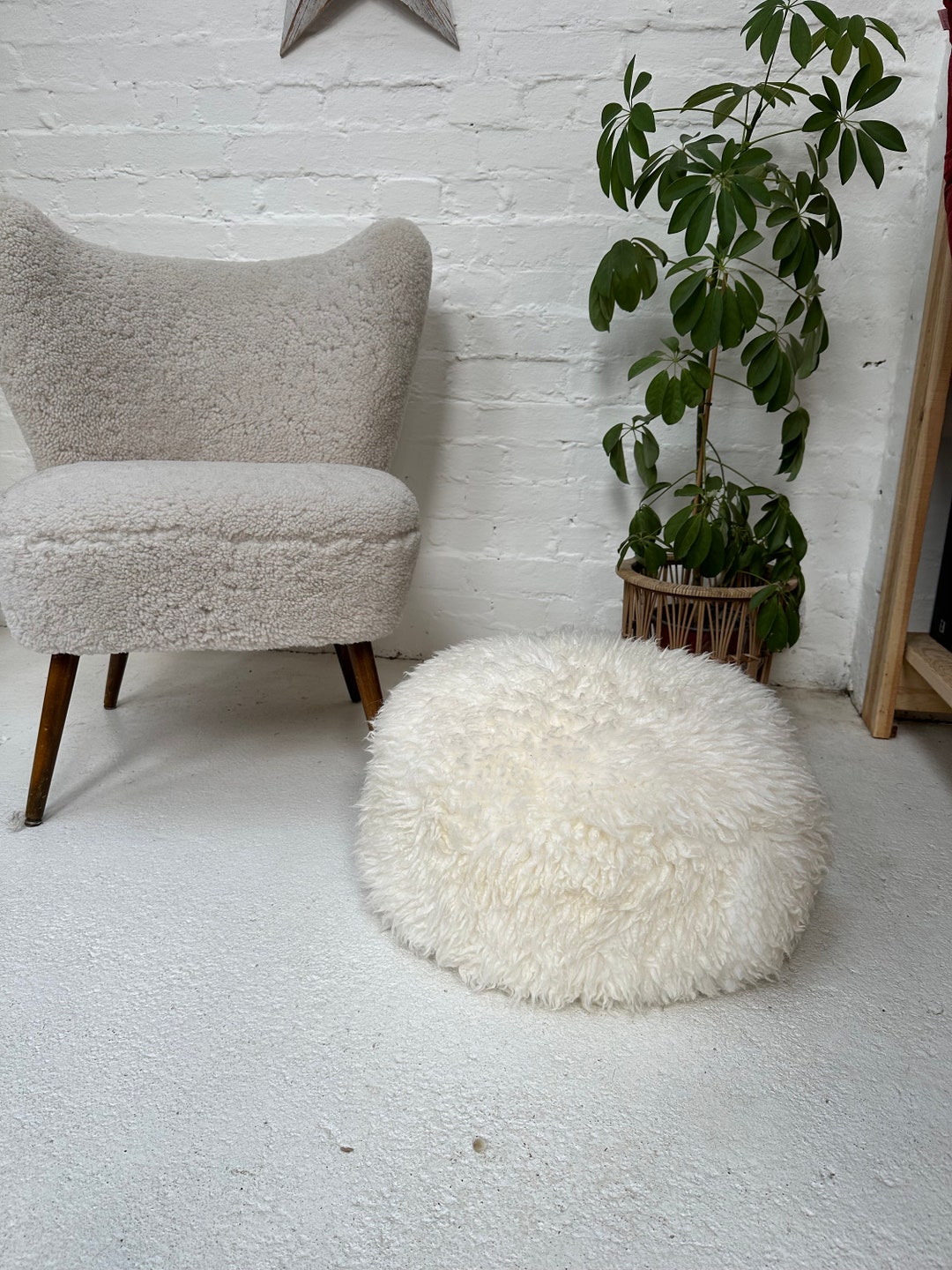 Ivory White Curly Sheepskin Pouffe, Sheepskin Footstool, Ivory Pouffe ...