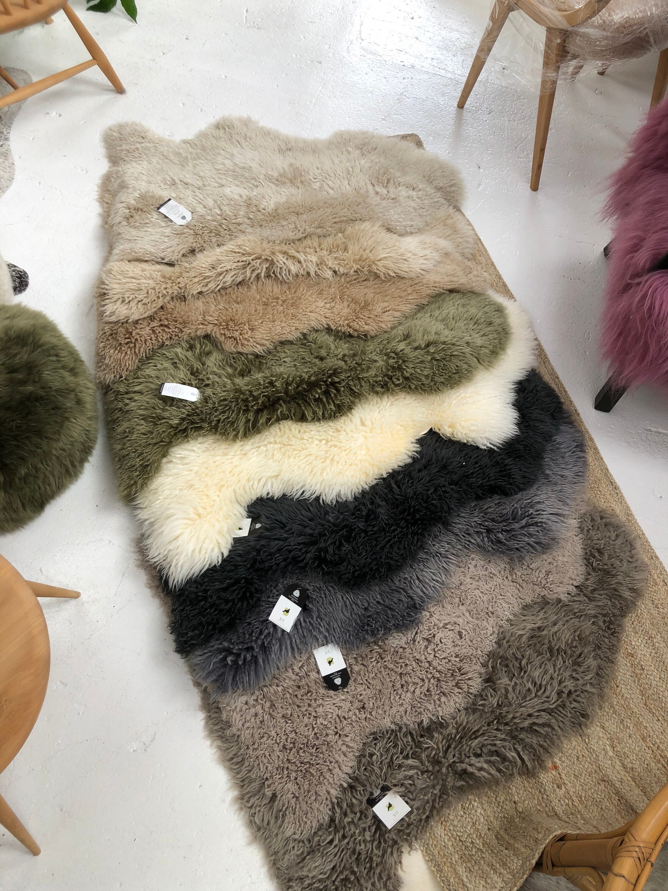 Curly sheepskin wool rug shaggy sheepskin genuine sheepskin | Etsy