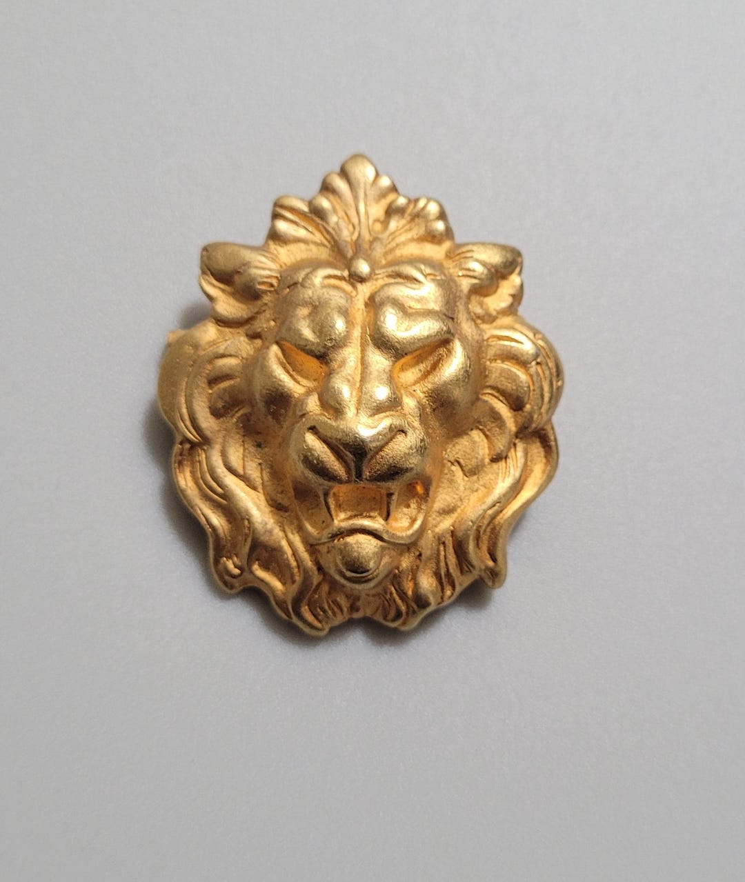 Vintage Lion Head Pin Aged Matte Gold Toned Lion Brooch Figural Pin ...