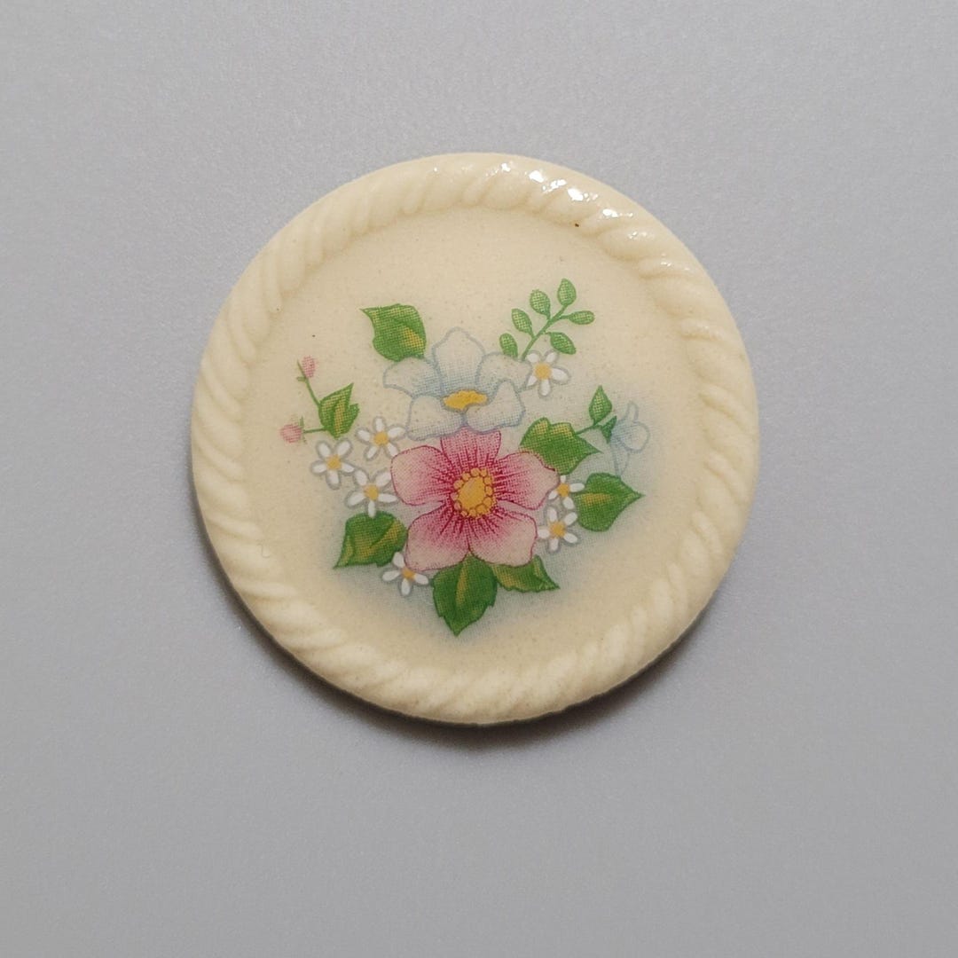 Vintage AVON Circle Flower Pin off White Colorful Brooch Flower Brooch ...