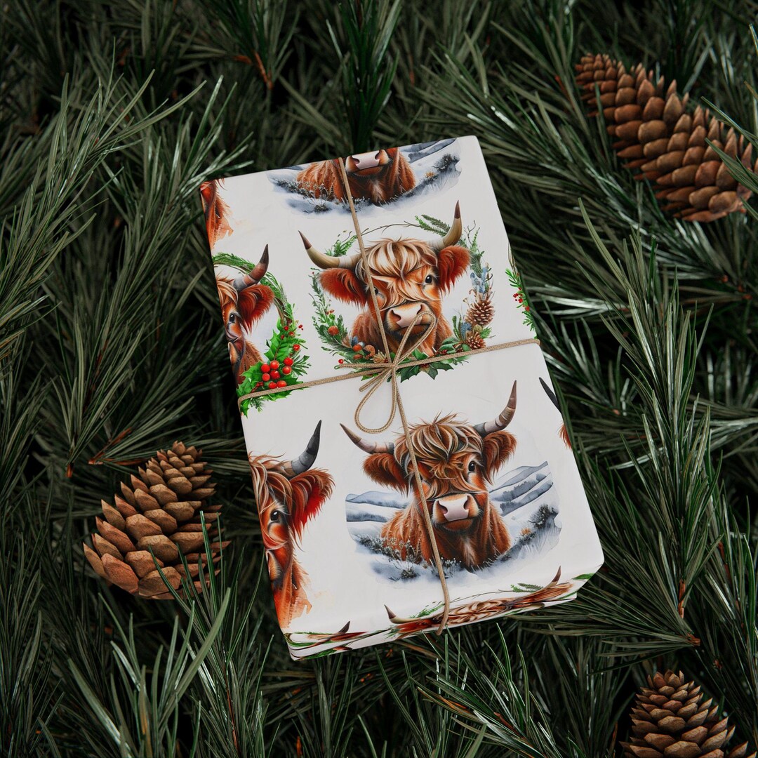 Cute Highland Cows Christmas Wrapping Paper, Festive Holiday Gift Wrap ...