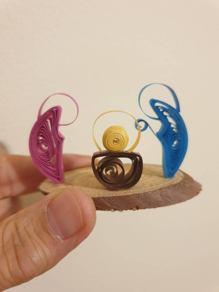 Very Small Unique Modern Quilling Nativity Scene on a Wooden Base! - Etsy