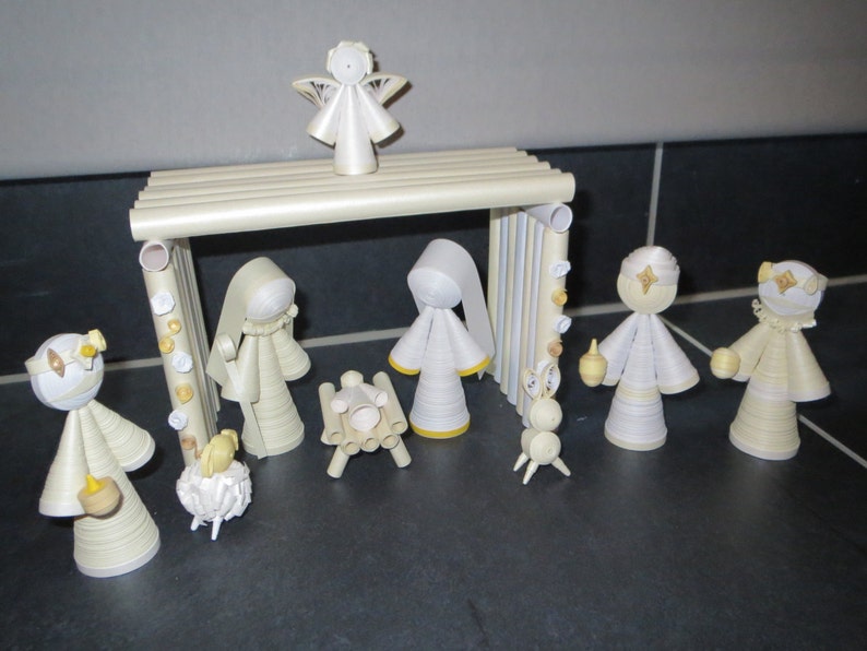 Complete Handmade Quilling Nativity Scene in Paper - 9 Pieces and a Hut ...
