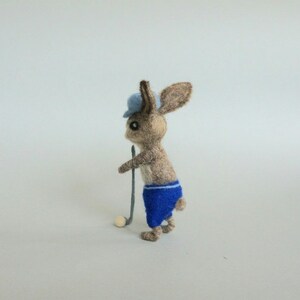Golfer Rabbit Father's Day Gift Woolen Bunny Playing Golf Gift for Dad ...