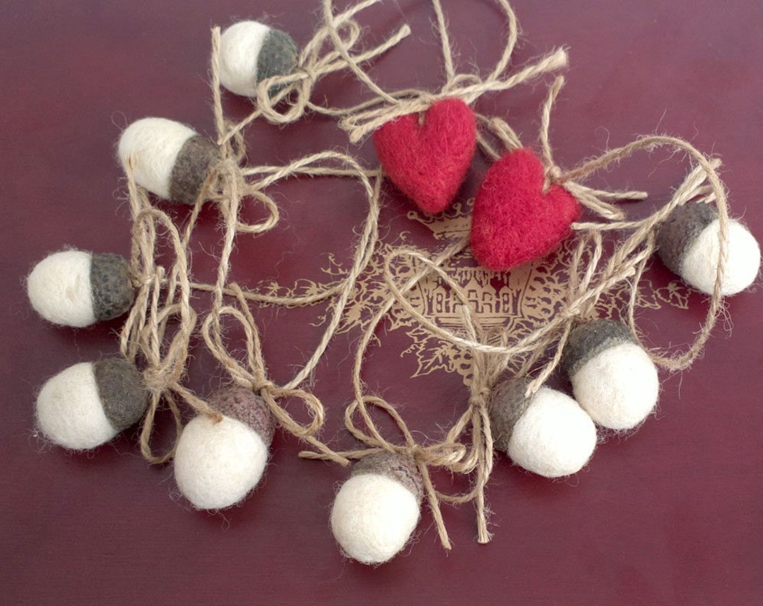 Snow Garland Felted Acorn Valentines Garland Wedding Snowball Red ...