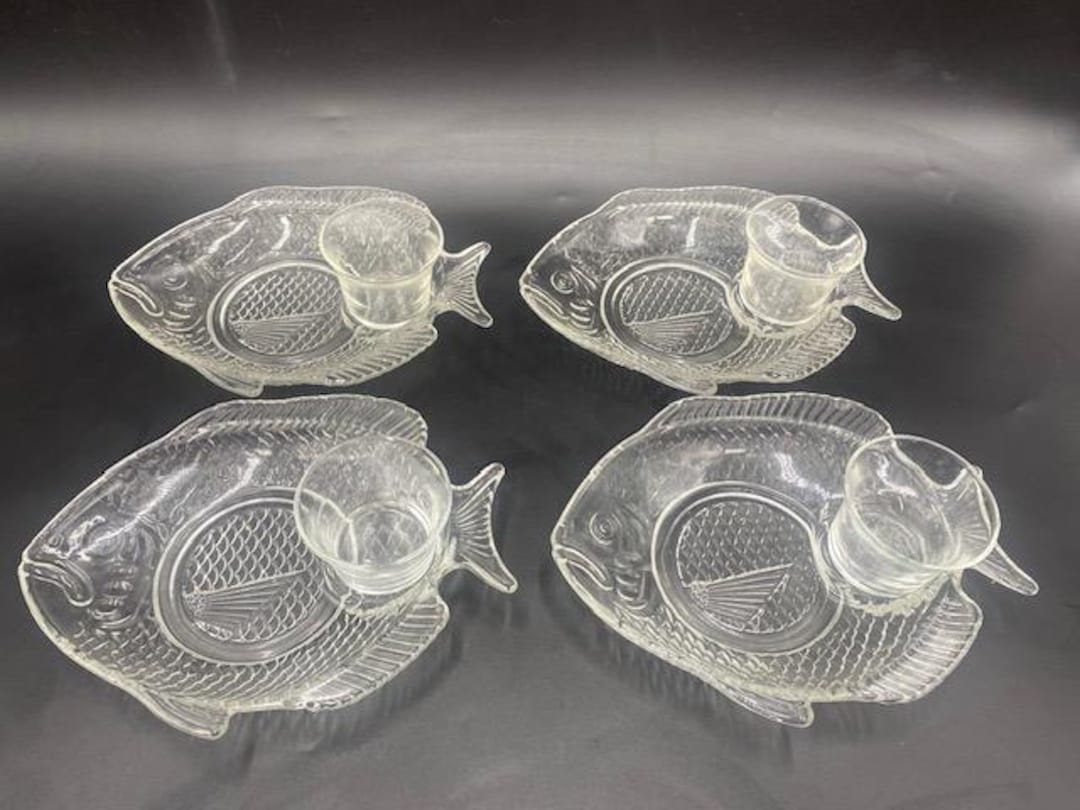 Vintage Clear Glass Fish Plates - Clear Glass Fish Plates - Glass Fish ...