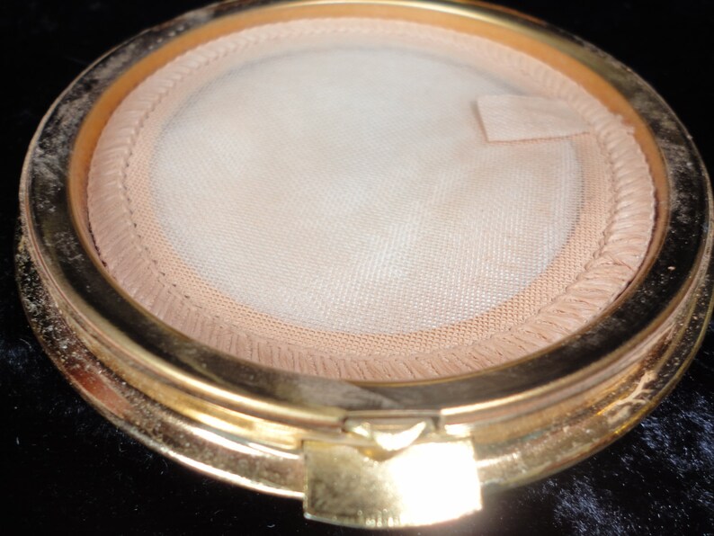 Vintage Gilt Powder Compact With Machine Turned Decoration and Push ...