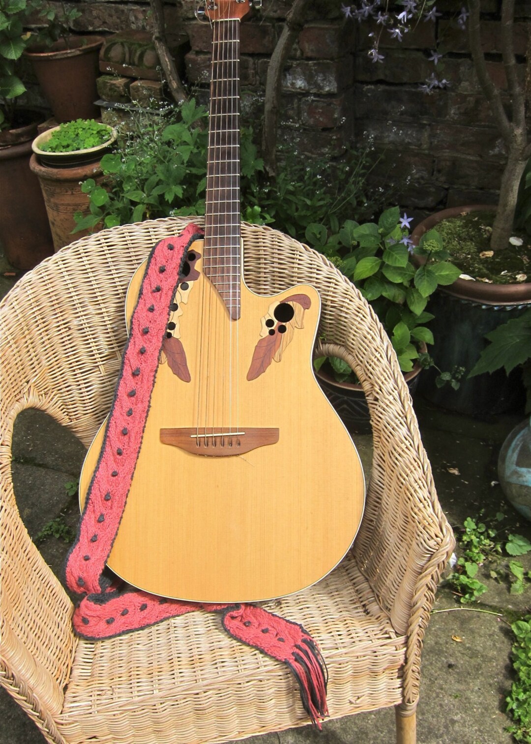 Hendrix Guitar Strap - KNITTING PATTERN From Great Little Gifts to Knit ...