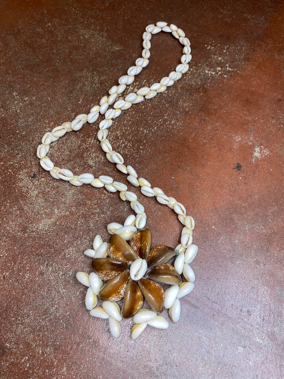 Large Shell Necklace. Groovy Design Perfect for a Statement - Etsy