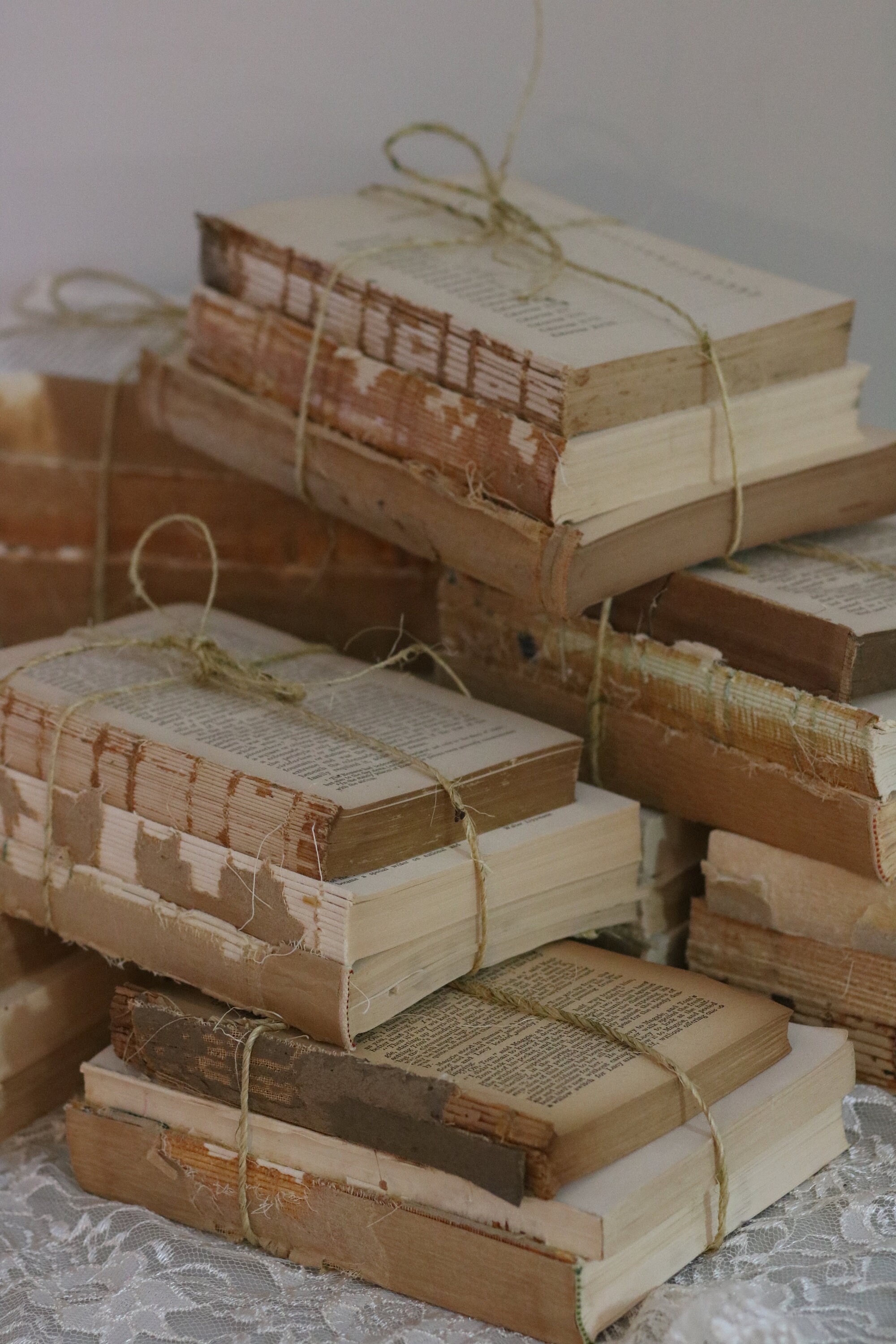 Vintage Book Inserts Book Pages for Crafting or Decor - Etsy