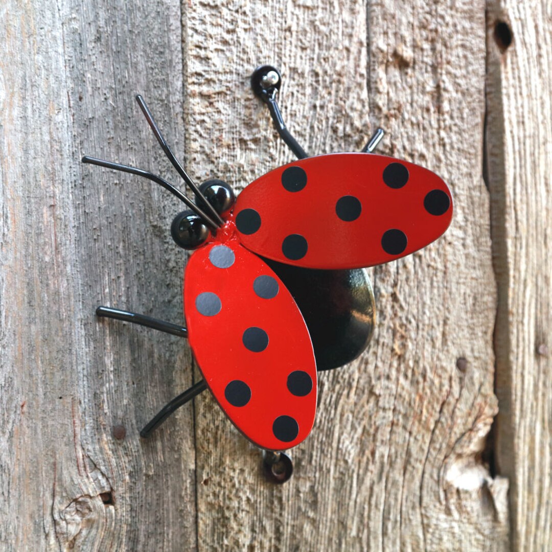 Flying Ladybug for Fences or Walls Garden Decor, Garden Decoration ...