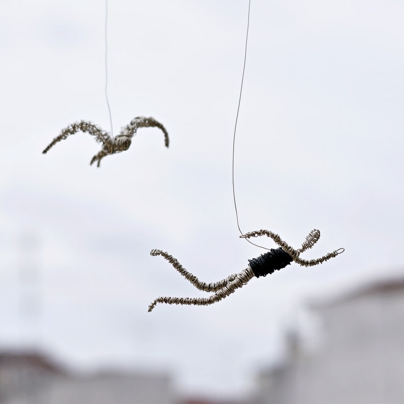 Micro Swimming Figure Sculpture, Wire Art Figurine Wall Hanging Gift ...
