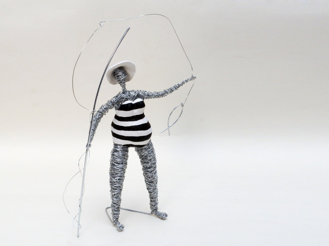 Curvy Woman Sculpture, Fat Woman Fishing Sculpture, Wire Sculpture ...
