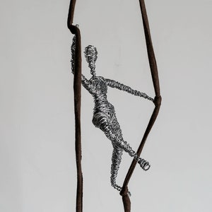 Aerial Acrobat Sculpture Wall Art, Wire Sculpture Wall Hanging, Modern ...