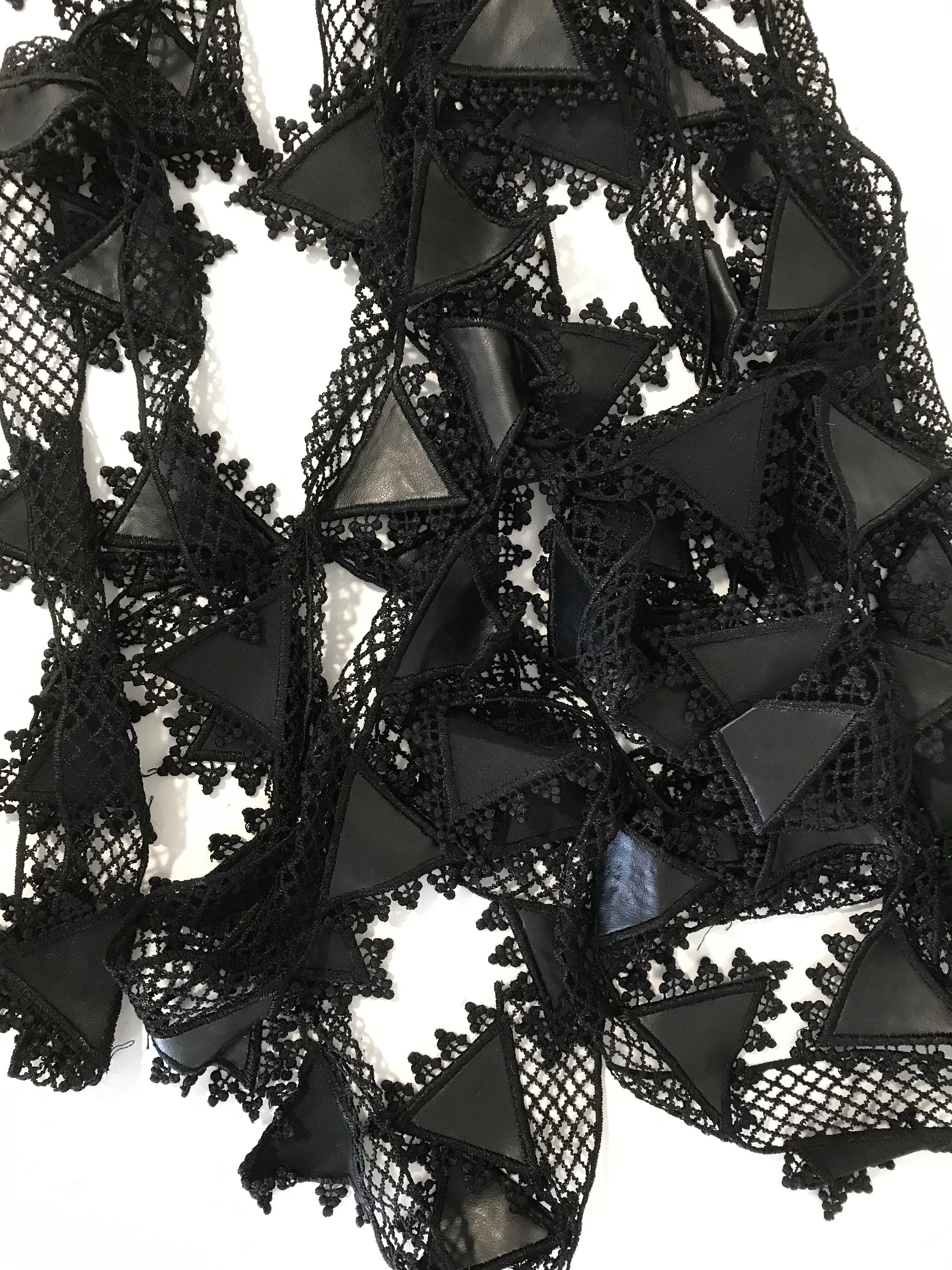 BLACK LACE Trim With PLEATHER Triangle Pattern per Metre Whimsigoth - Etsy